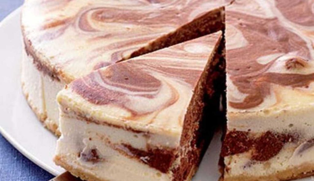 Sai come creare cheesecake bicolore da vera chef? Ti insegniamo la ...